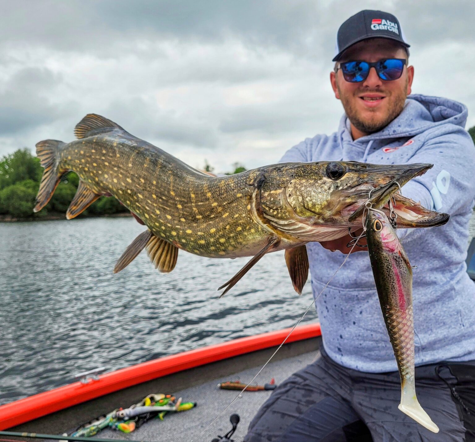 Le sandre au posé, une technique intemporelle - Peche et Poissons ...